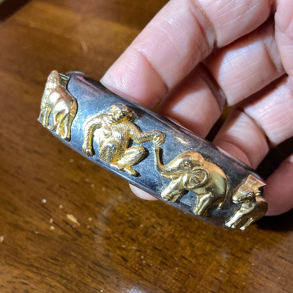 Vintage Rare Jungle Animals Hinged Bangle Bracelet Li… - Gem